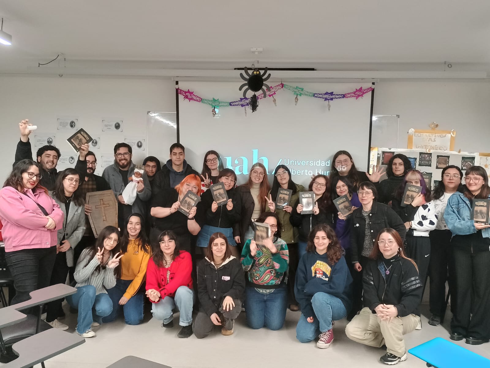 Estudiantes de GIBA y la novelista Francisca Solar protagonistas de ...