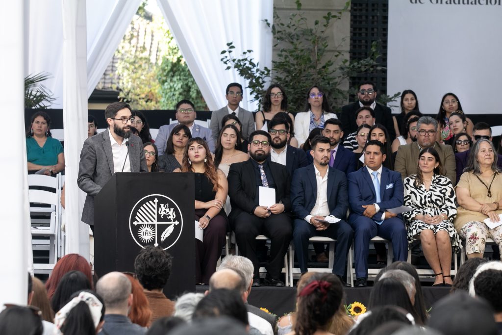 FEN y FED gradúan a nuevas y nuevos profesionales de postgrado con foco ...